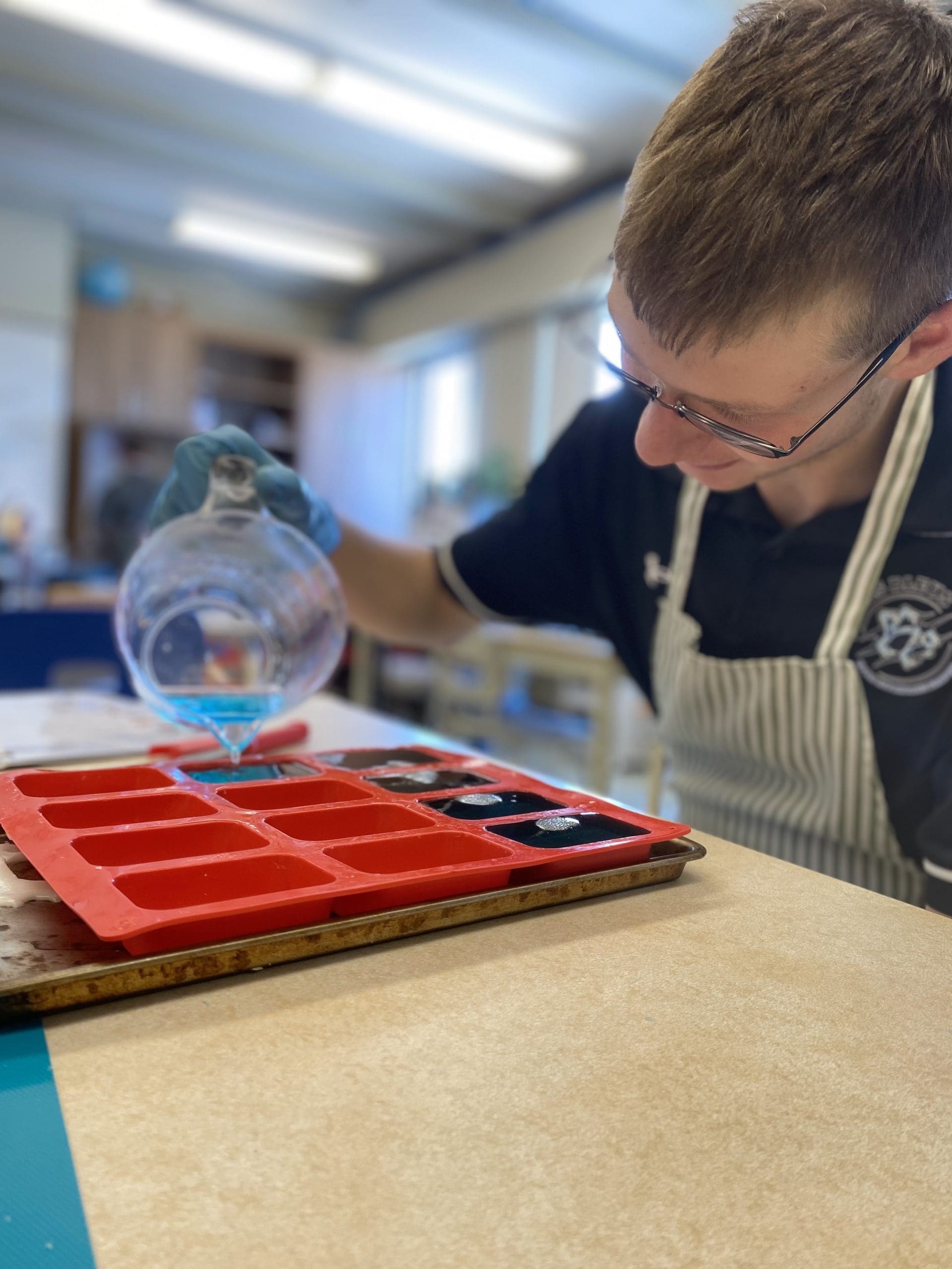 Célébrer la différence et fabriquer des savons, le valorisant projet des élèves en FPTA de ...